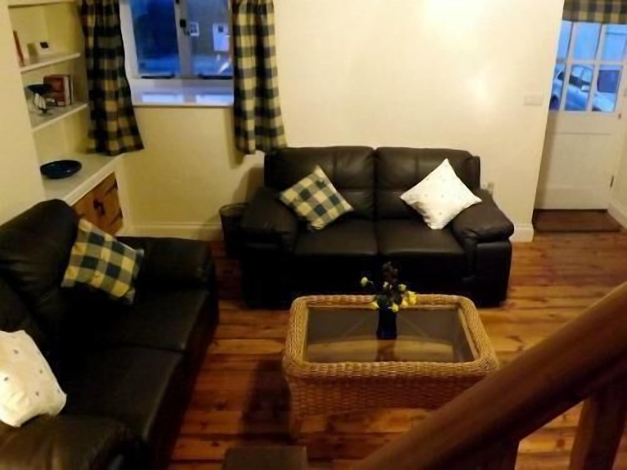 Cottage The Stable Room At Wernddofn - Carmarthenshire