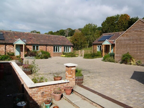 Cottage 3 At Honeysuckle Farm Cottages - Glastonbury