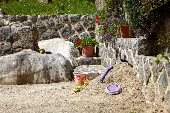 Área para churrascos e piqueniques