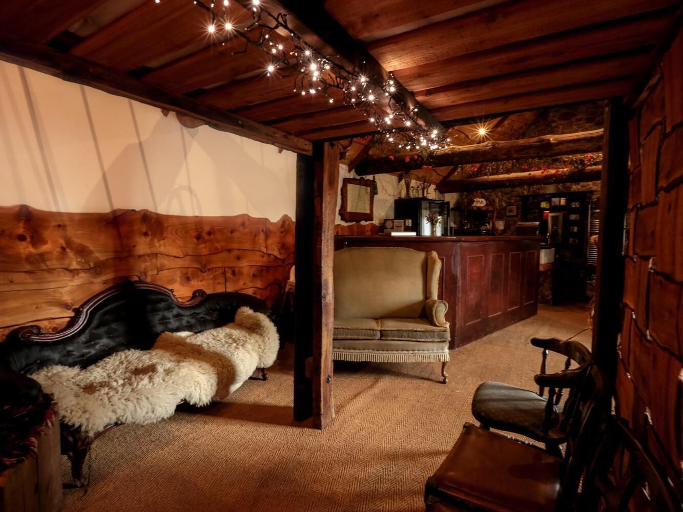 Shetland Arc At Fernhill Farm - Cheddar