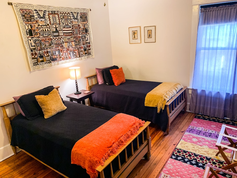 2br Super Clean East Nashville, Mins To Airport, Broadway, Bridgestone, Nissan - Hendersonville, TN