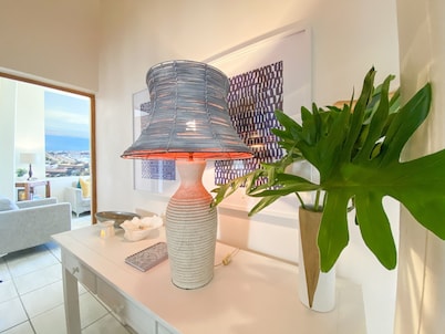 Searle's Manor - Apt 13