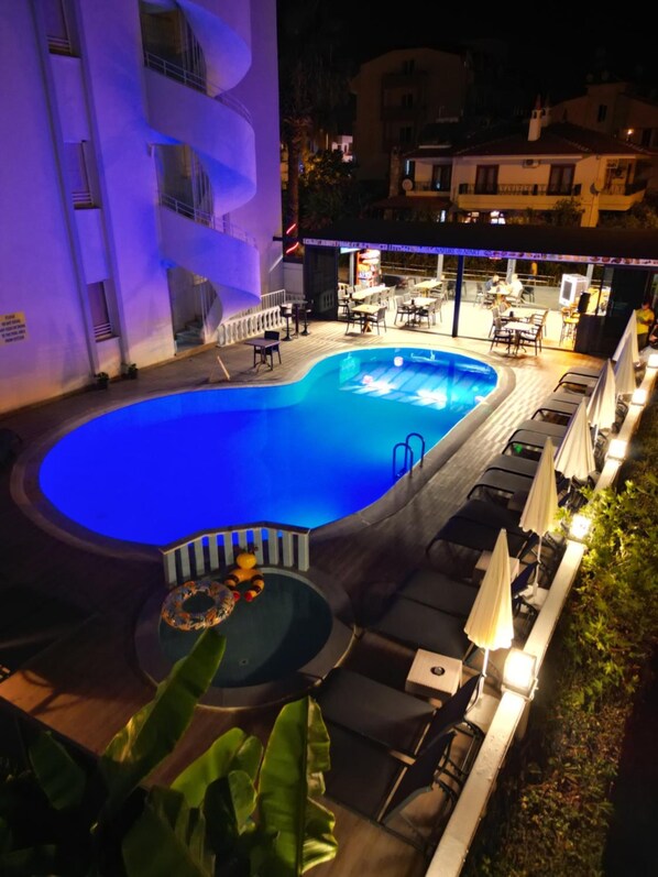 Piscina exterior