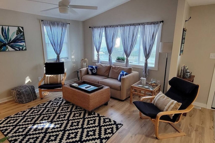 Renovated Ridgewood Bay House - Poverty Beach, NJ
