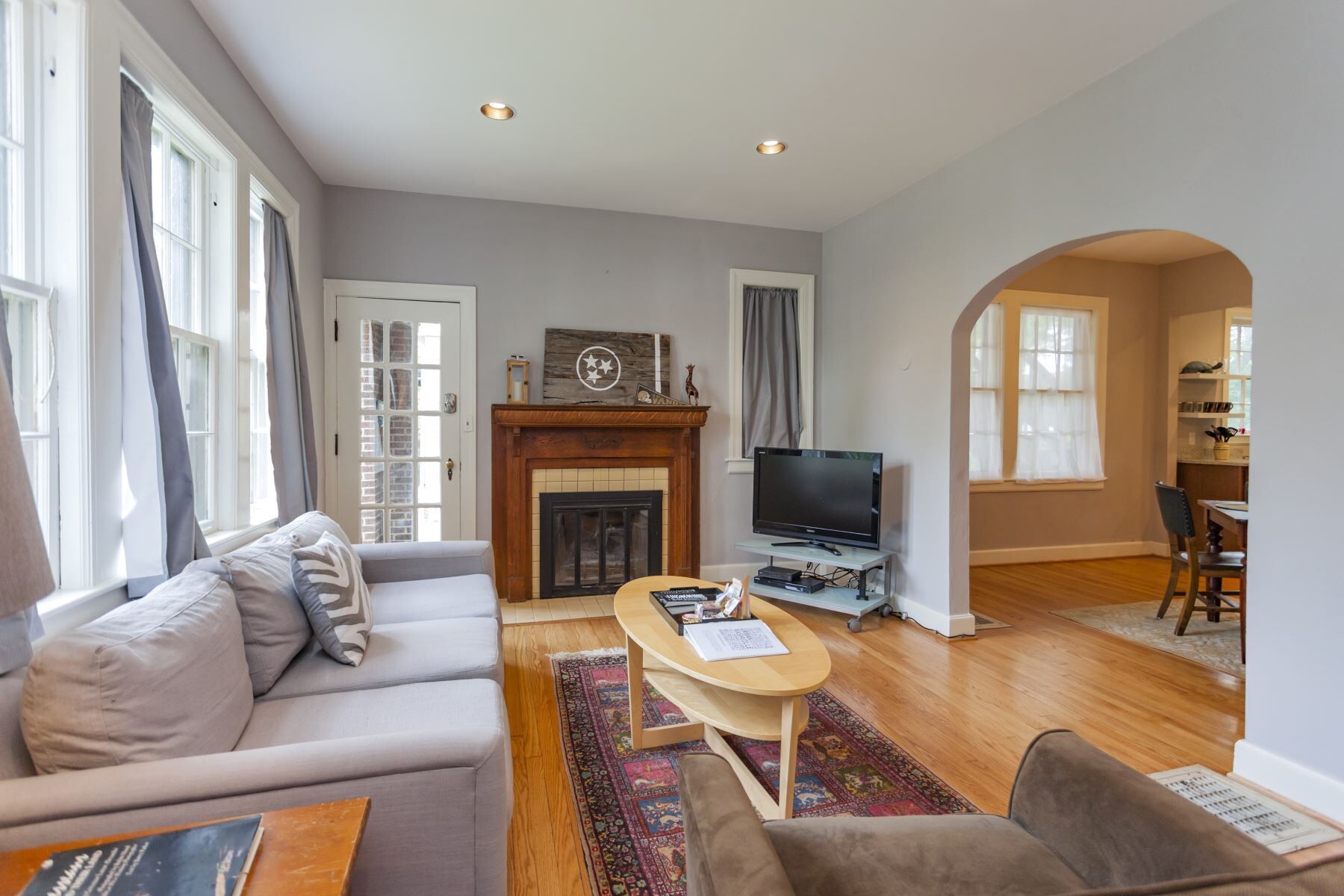 Spacious 3 Bedroom Near Vanderbilt University! - Nashville, TN