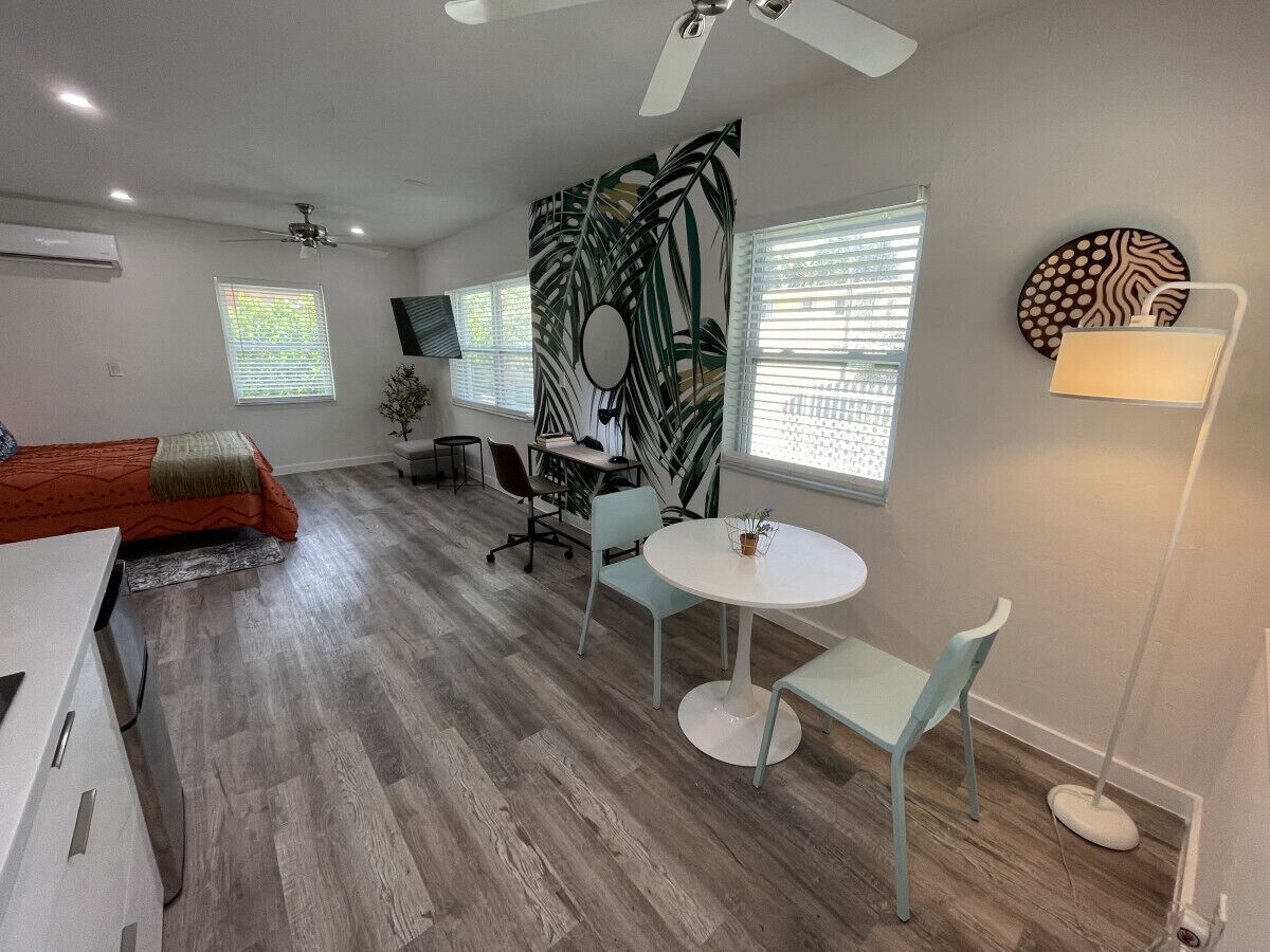 520 · New Ground Level Studio - Casa Habana - Hialeah, FL