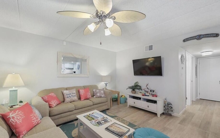 Oceanside 2bed 2bath Condo, Close To Beach & Perfect For Families! - Maryland