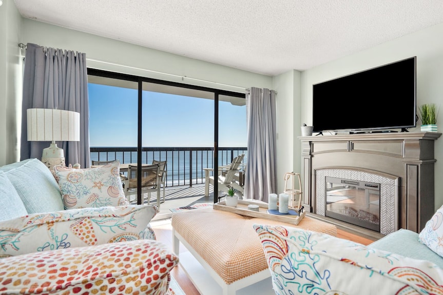 Beautiful Ocean & Beach Views, Oceanfront Condo W/pool, Sundeck, Family Friendly-north Myrtle Beach - North Myrtle Beach, SC