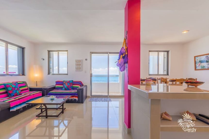 Casa Perla Suite 2 : Caribbean Oceanfront 2 Bdrm W/rooftop Dipping Pool - Isla Mujeres