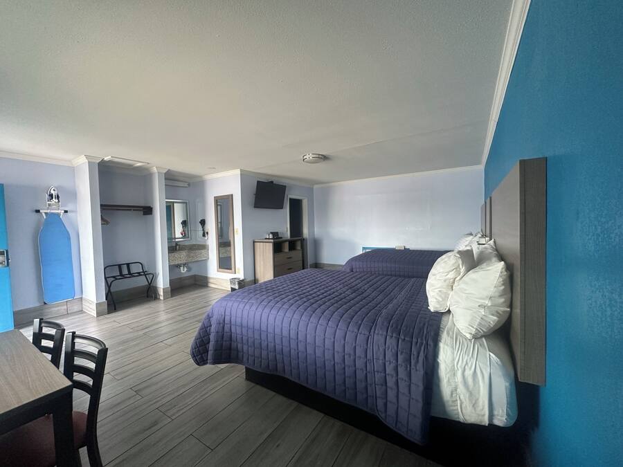 Quarto Duplo Deluxe | Ferro/tábua de engomar, Wi-fi grátis