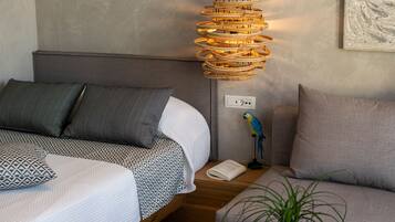 Junior Suite with Old Town View | 1 quarto, cofres nos quartos, individualmente decorados