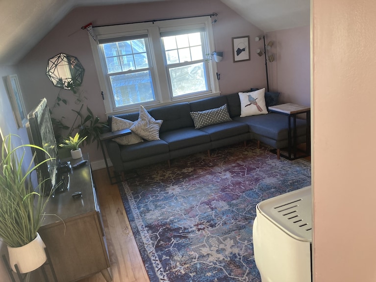 Loft Apartment Near Merriam Hospital - Rhode Island