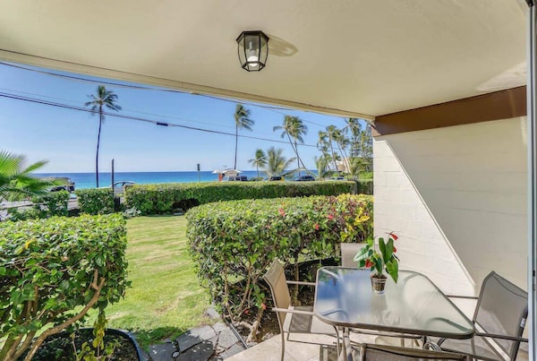 Kona White Sands A4 Romantic Ocean View! - Magic Sands Beach Park