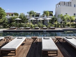 Piscina interna, piscina externa