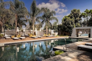Piscina interna, piscina externa