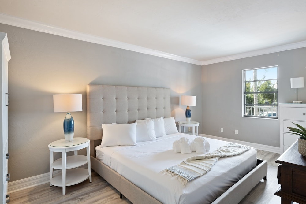Chic Marina View Residence At South Seas With Bikes - Sanibel Island, FL
