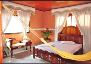 Casa, vários quartos, para fumantes, sacada | 9 quartos