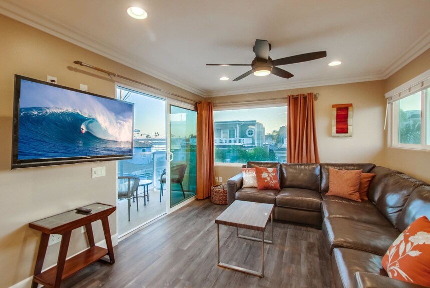 Cape-cod House * 3 Levels+sky Deck * Beach+bay Views * Dog Ok - California