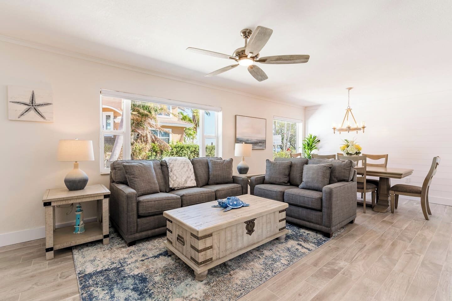 Waterfront Paradise  Heated Pool + Spa  Walk To Beach  Boat-friendly - Anna Maria, FL