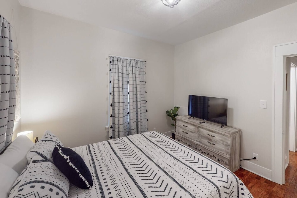 Boho Bungalow - Cute And Cozy - Pet Friendly - Sedgwick County Zoo, Wichita