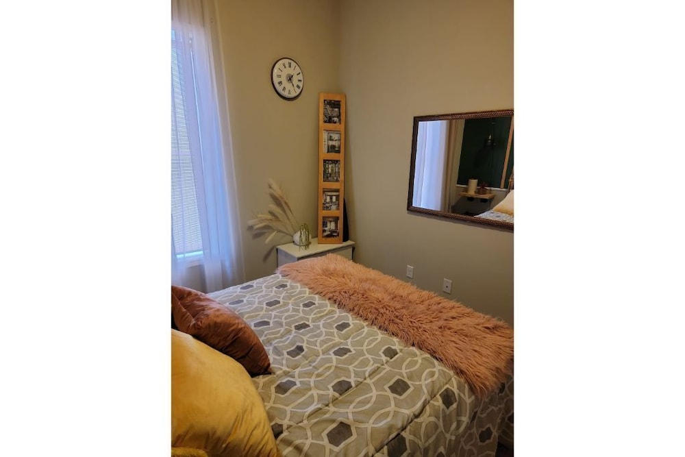 Charming1bedboutiquehotelwithkeyedentryforaddedsecurity/reservedparkingonpremise - Louisville, KY