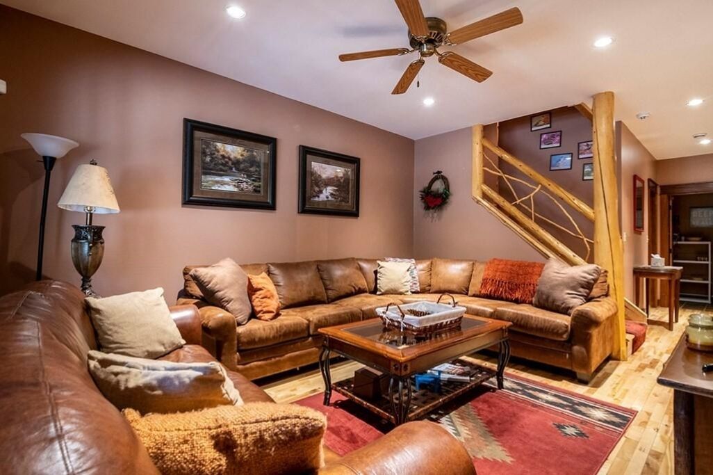 Beautiful Wooded Townhouse In Lake Placid - Lake Placid, NY