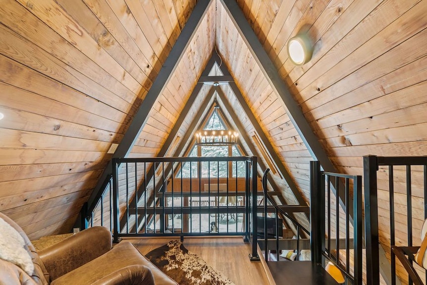 The Cabin Of Your Dreams - Odell Lake, OR