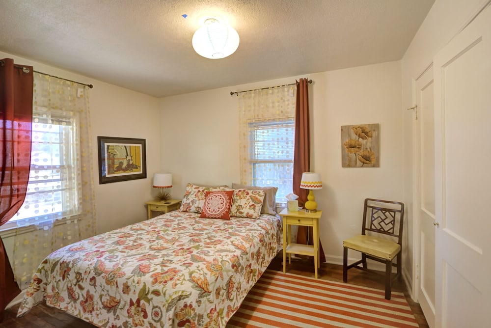 Clean, Cozy, Comfy, Great Location, Pets Welcome, Well Equipped Kitchen. - Lory State Park, Bellvue