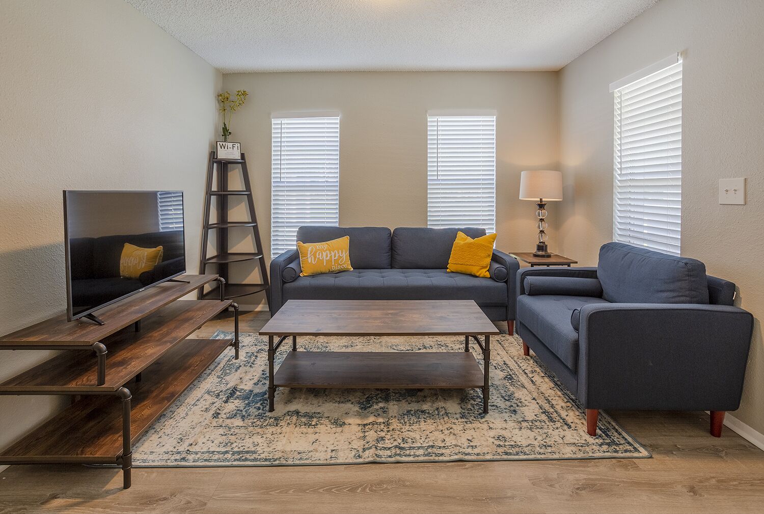 Centro Ybor Duplex! Walk To 7th Ave! Unit E12th-b - Tampa Airport (TPA)