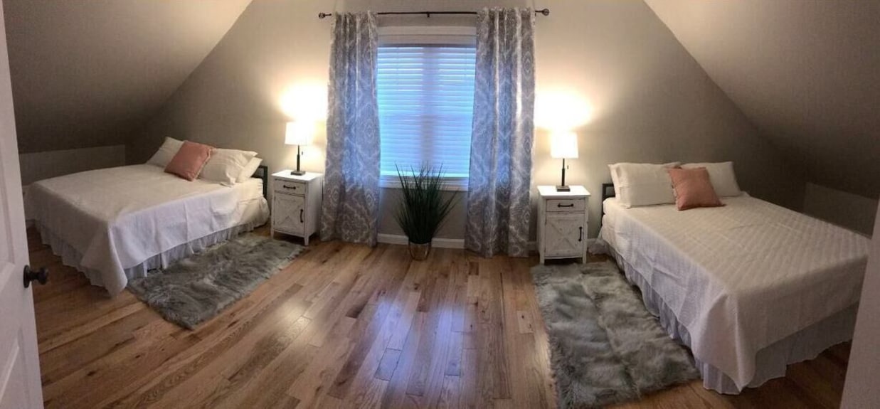 Modern Furnished Apartment W/ Bbq Grill - Bangor, ME