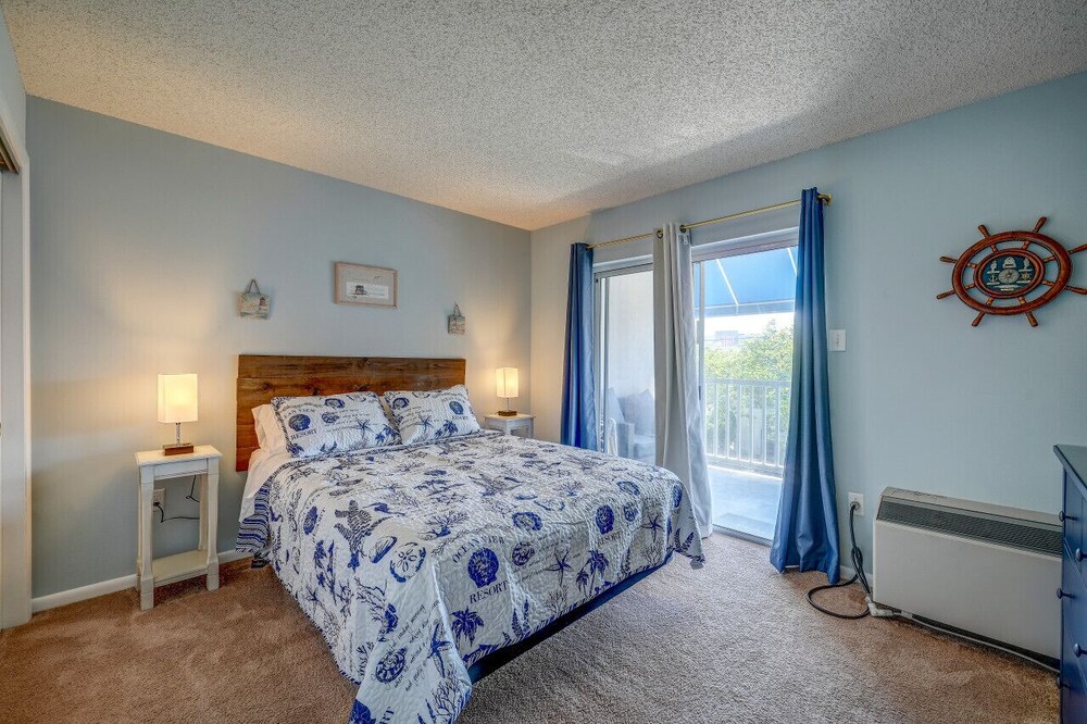 Wesley Paradise ☆Chic 1bd + Private Balcony & Pool - Sea Isle City, NJ