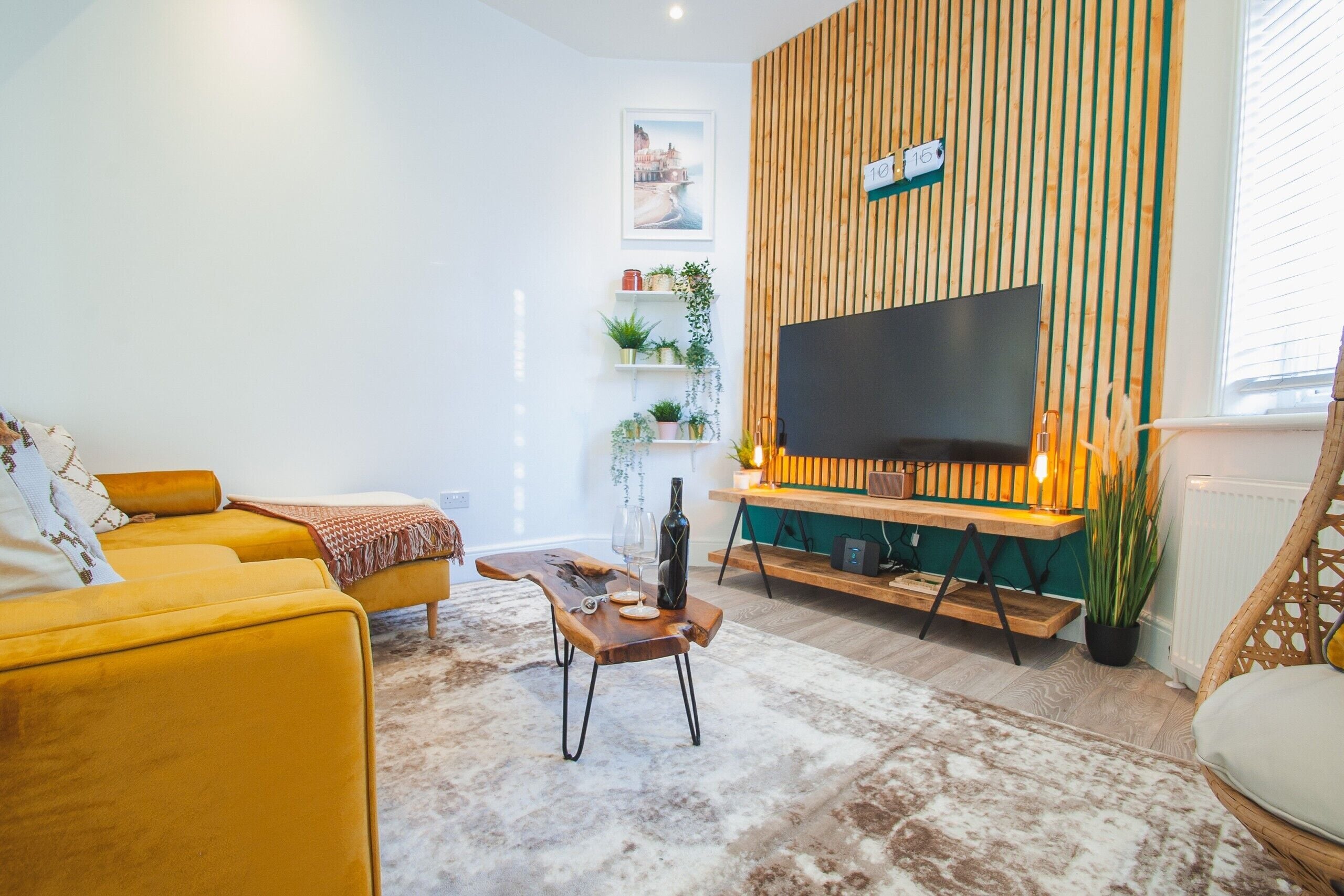 Stunning 2 Bed Apt - 60 Second Walk From The Beach - Bournemouth