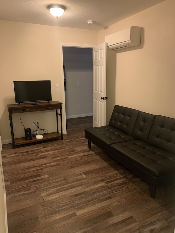 "Newly Built" 3 Bedroom /2bath House On The Lake - Kentucky