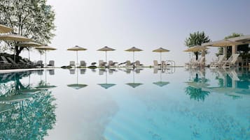 Piscina externa sazonal