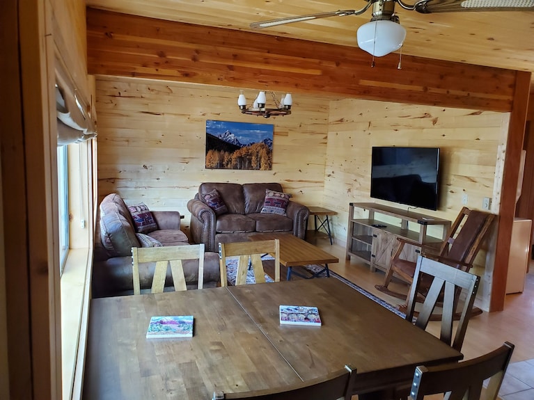 Aspen Grove Cabin - Idaho (State)