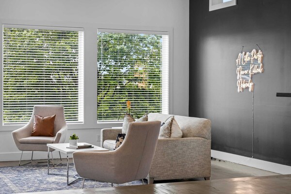 Huge Home In Music City -7 Beds, Balcony & Fire - Nashville, TN