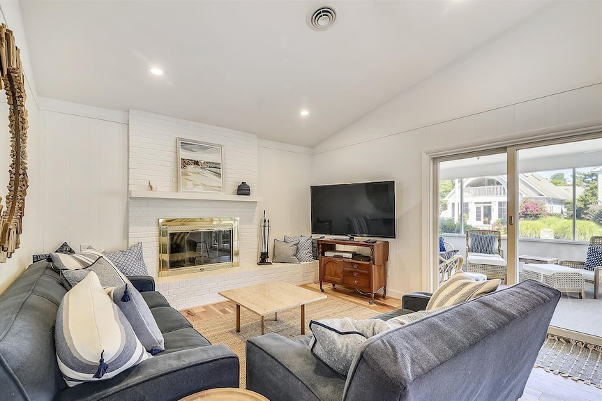 Porch Life In-town Private 3 Br Home Sleeps 6-8 - Rehoboth Beach, DE