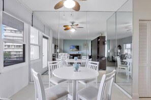 Casa (Sunset House 403 North) | Restaurantes
