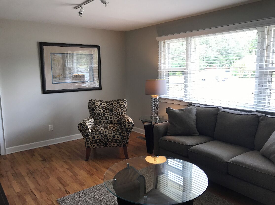 Wrightsville Ave Beach Cottage - With Huge Fenced In Backyard - Pet Friendly - Wilmington, NC