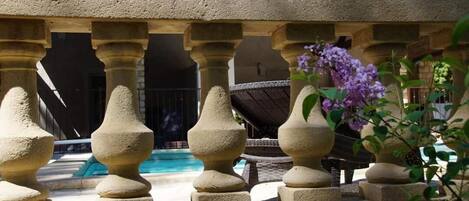 Piscina exterior sazonal