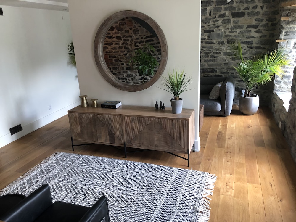 Incredible Historic Heritage Home Of 2700 Sq Ft. Perfect For Family Gatherings! - Quebec City