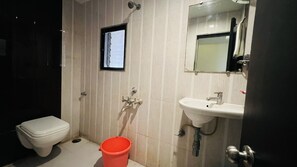 Quarto executivo | Banheiro | Chuveiro, produtos de toalete grátis