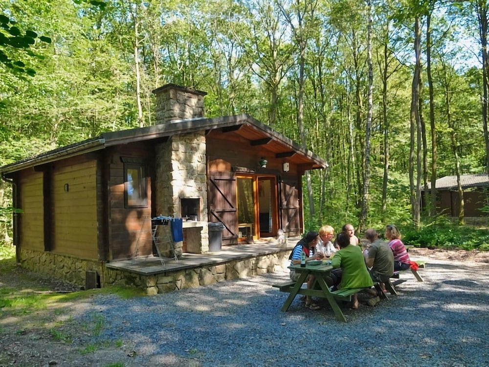 Cozy, Wooden Chalet With A Microwave, Located In A Forest - Viroinval