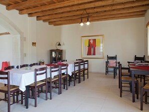 Villa | Restaurantes