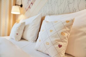 Quarto Duplo Comfort | Secretária adequada para computadores portáteis, Wi-fi grátis 