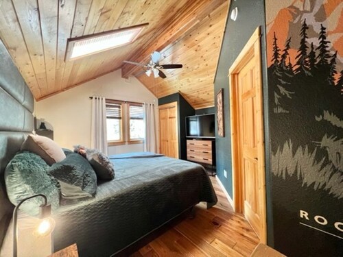 Creekside Condos F - Estes Park, CO