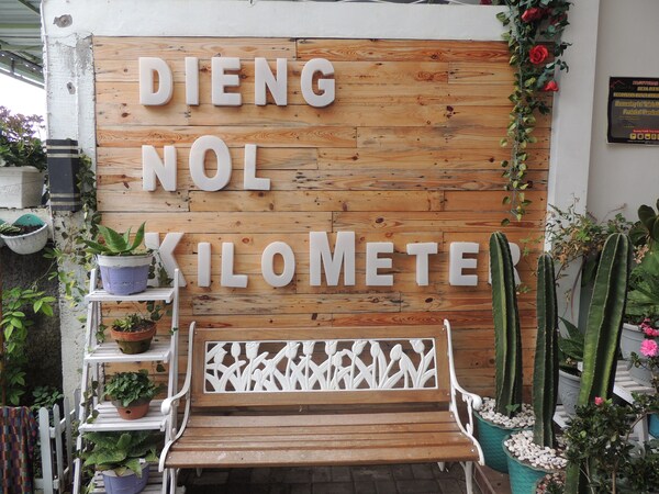 Penginapan Dieng 0km - Dieng
