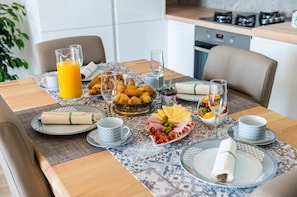 Apartamento (Two Bedroom Apartment - 1 Veliki) | Sala de jantar