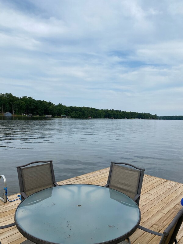 Inspirational Lake Front Escape - Georgia