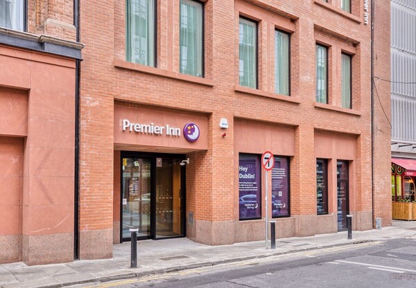 Premier Inn Dublin Cc Temple Bar - Dublin